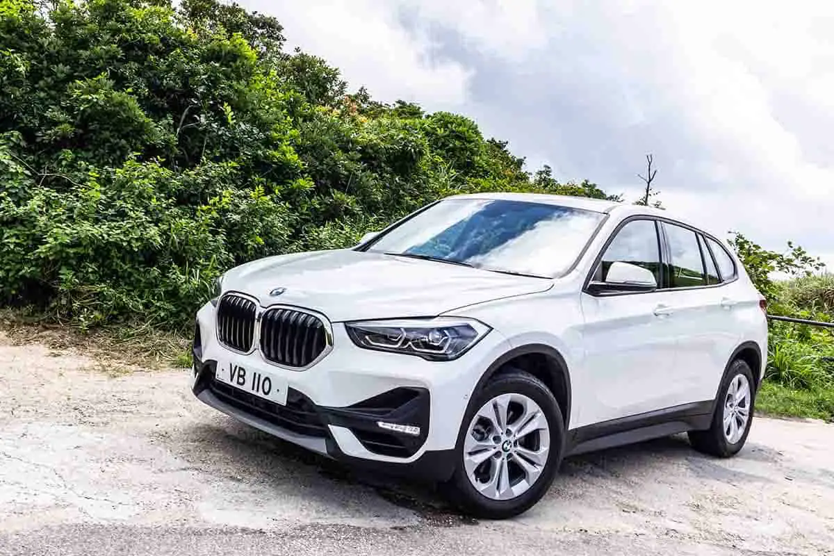15 Great First Cars for Female Drivers (Suitable Designs) – RIDE + DRIVE