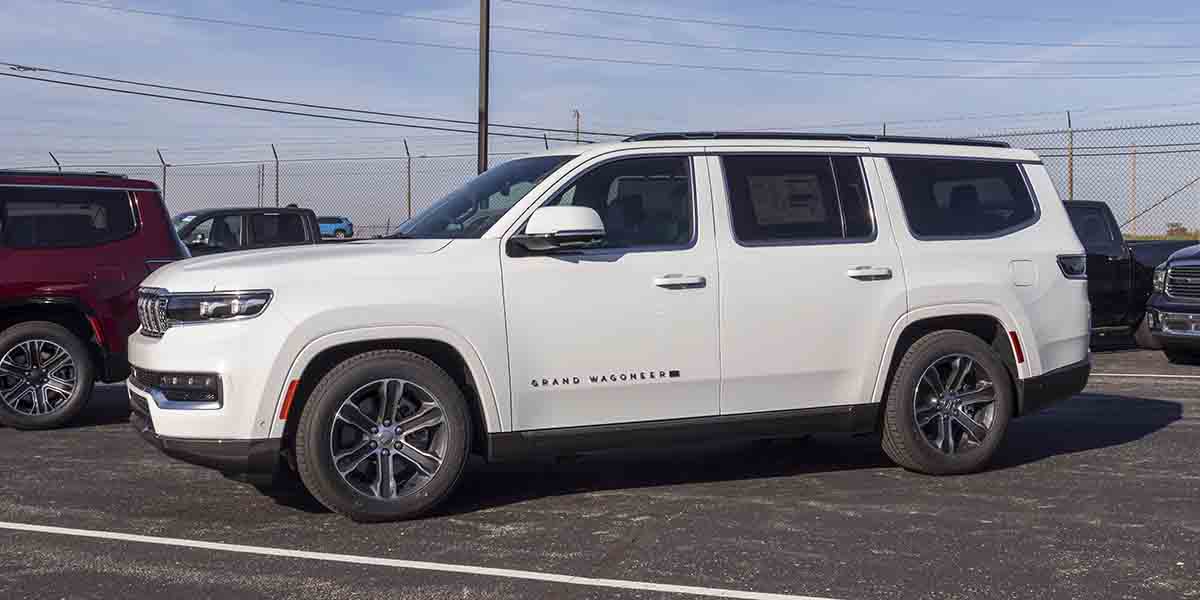 Full-Size SUVs with 4-Wheel Drive (6 Popular Models) – RIDE + DRIVE